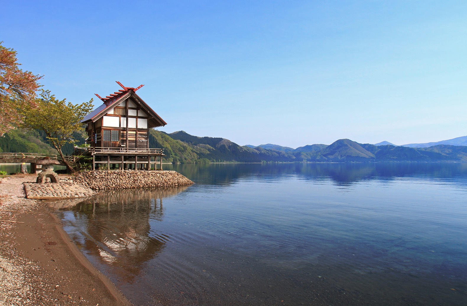 Statue of Tatsuko | Akita's Attractions Site│Akijin